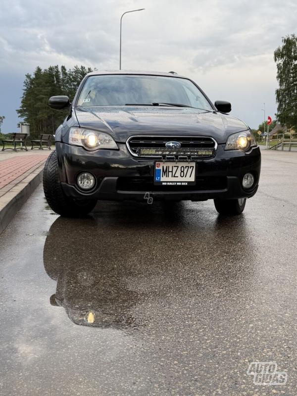 Black Subaru Outback 2003 in Utena, with an engine capacity of 3.00 L and mileage of 330 thousand km for 3000 €, photo 9 on AUTOMOTO.COM.LV