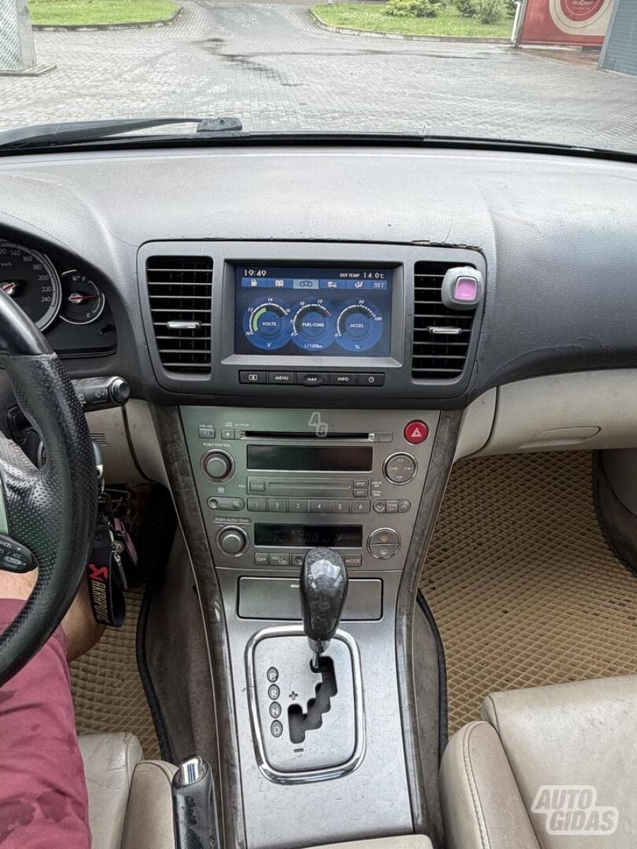 Black Subaru Outback 2003 in Utena, with an engine capacity of 3.00 L and mileage of 330 thousand km for 2999 €, photo 24 on AUTOMOTO.COM.LV
