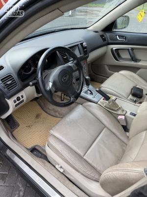 Black Subaru Outback 2003 in Utena, with an engine capacity of 3.00 L and mileage of 330 thousand km for 2999 €, photo 26 on AUTOMOTO.COM.LV