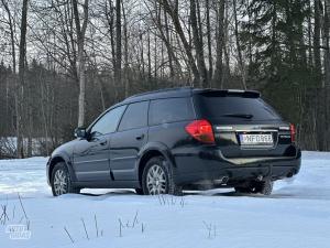 Black Subaru Outback 2004 in Kazlu Ruda, with an engine capacity of 2.50 L and mileage of 250 thousand km for 2350 €, photo 4 on AUTOMOTO.COM.LV