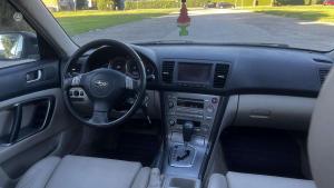 Black Subaru Outback 2004 in Silute, with an engine capacity of 3.00 L and mileage of 387 thousand km for 2199 €, photo 12 on AUTOMOTO.COM.LV