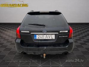 Black Subaru Outback 2005 in Tallinn, with an engine capacity of 2.50 L and mileage of 308 thousand km for 699 €, photo 5 on AUTOMOTO.COM.LV
