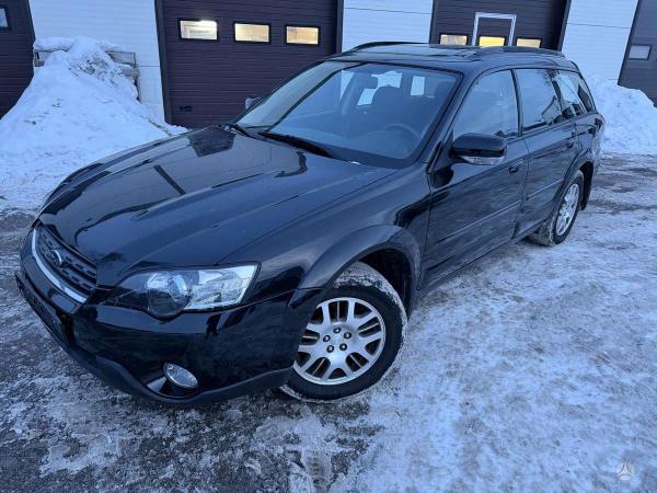 Black Subaru Outback 2005 in Utena, with an engine capacity of 2.46 L and mileage of 245 thousand km for 3950 €, photo 1 on AUTOMOTO.COM.LV