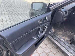 Черный Субару Аутбек 2005 в Расейняй, объемом двигателя 2.50 л и пробегом 300 тыс. км за 900 €, фото 14 на AUTOMOTO.COM.LV