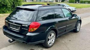 Black Subaru Outback 2005 in Silute, with an engine capacity of 3.00 L and mileage of 284 thousand km for 3300 €, photo 10 on AUTOMOTO.COM.LV