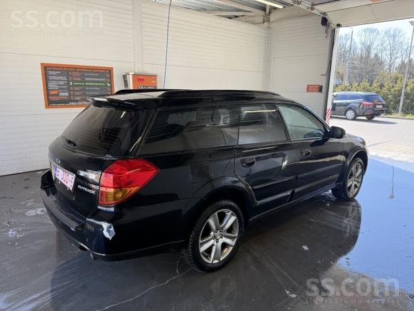 Melns Subaru Outback 2006 Rīga, ar dzinēja tilpumu 3.00 L un nobraukumu 252 tūkst. km par 2390 €, foto 4 vietnē AUTOMOTO.COM.LV