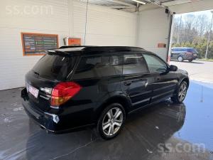 Melns Subaru Outback 2006 Rīga, ar dzinēja tilpumu 3.00 L un nobraukumu 252 tūkst. km par 2390 €, foto 4 vietnē AUTOMOTO.COM.LV