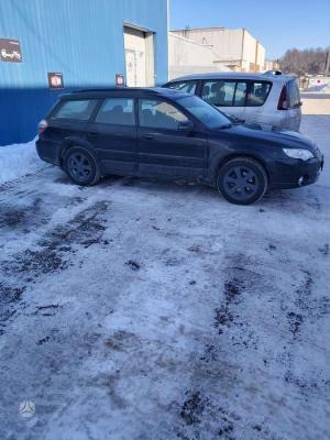 Black Subaru Outback 2006 in Vilnius, with an engine capacity of 2.46 L and mileage of 186 thousand km for 3300 €, photo 4 on AUTOMOTO.COM.LV