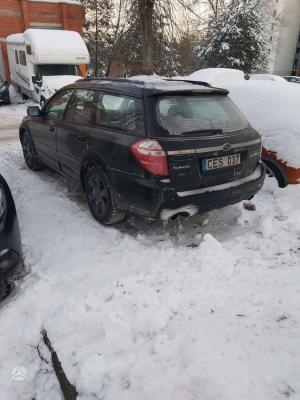 Black Subaru Outback 2006 in Vilnius, with an engine capacity of 2.46 L and mileage of 186 thousand km for 3300 €, photo 6 on AUTOMOTO.COM.LV