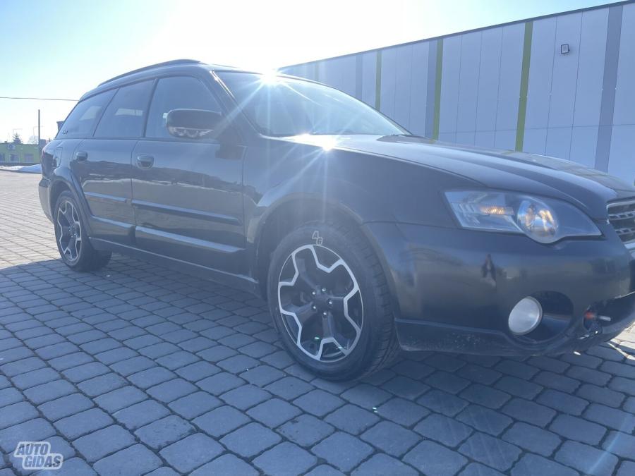 Black Subaru Outback 2006 in Raseiniai, with an engine capacity of 2.50 L and mileage of 350 thousand km for 1250 €, photo 7 on AUTOMOTO.COM.LV
