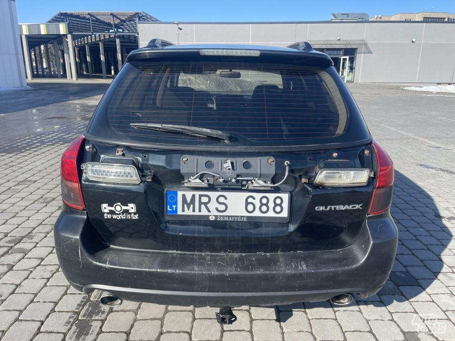 Black Subaru Outback 2006 in Raseiniai, with an engine capacity of 2.50 L and mileage of 350 thousand km for 1250 €, photo 10 on AUTOMOTO.COM.LV