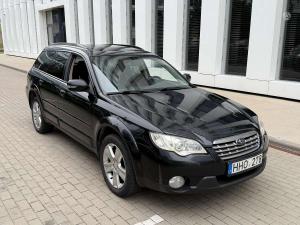 Black Subaru Outback 2006 in Vilnius, with an engine capacity of 2.46 L and mileage of 314 thousand km for 2750 €, photo 3 on AUTOMOTO.COM.LV