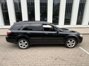 Black Subaru Outback 2006 in Vilnius, with an engine capacity of 2.46 L and mileage of 314 thousand km for 2750 €, photo 7 on AUTOMOTO.COM.LV