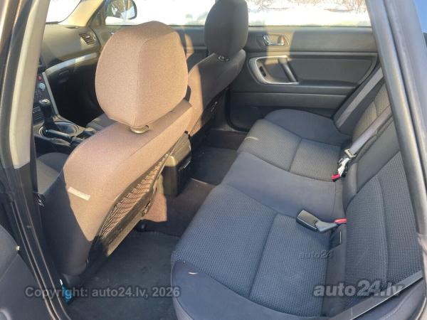 Черный Субару Аутбек 2007 в Таллин, объемом двигателя 2.50 л и пробегом 229 тыс. км за 1990 €, фото 11 на AUTOMOTO.COM.LV
