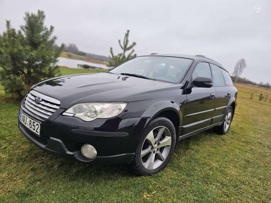 Melns Subaru Outback 2007 Utena, ar dzinēja tilpumu 2.50 L un nobraukumu 400 tūkst. km par 1650 €, foto 2 vietnē AUTOMOTO.COM.LV