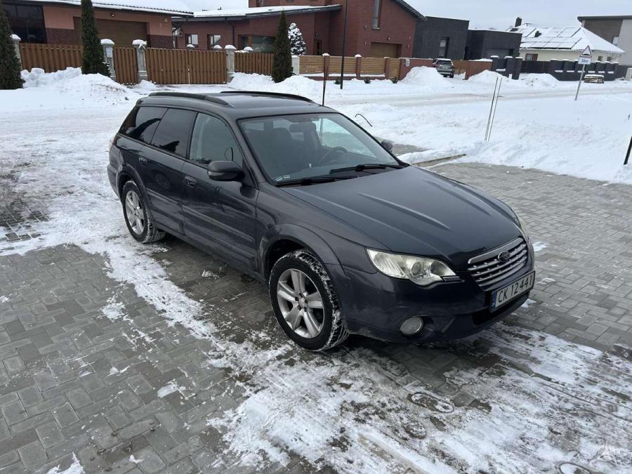 Black Subaru Outback 2007 in Taurage, with an engine capacity of 2.46 L and mileage of 270 thousand km for 2850 €, photo 1 on AUTOMOTO.COM.LV