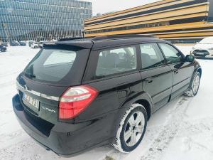 Black Subaru Outback 2007 in Moletai, with an engine capacity of 2.46 L and mileage of 1 thousand km for 3000 €, photo 12 on AUTOMOTO.COM.LV