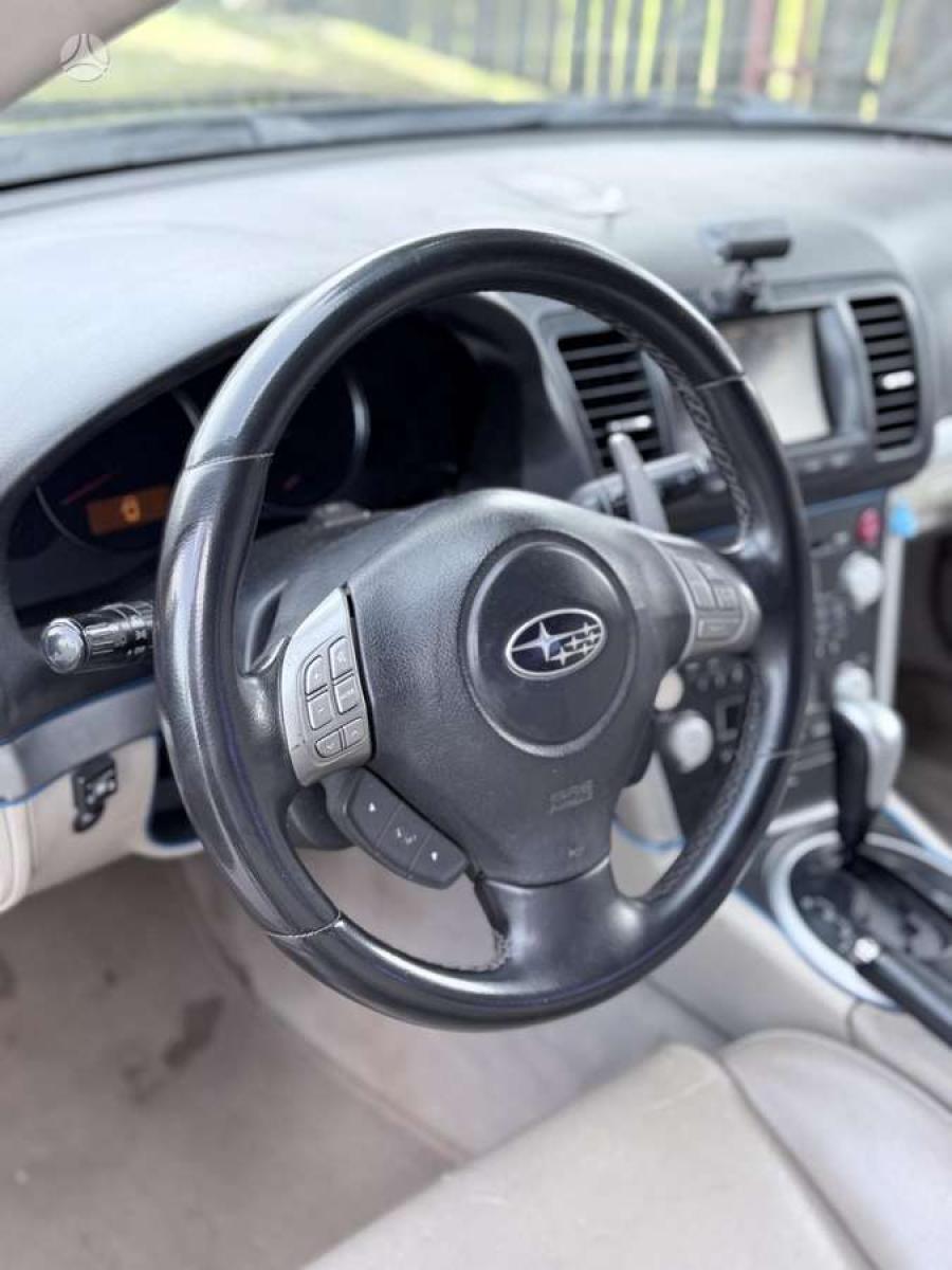 Black Subaru Outback 2007 in Vilnius, with an engine capacity of 3.00 L and mileage of 350 thousand km for 1800 €, photo 6 on AUTOMOTO.COM.LV