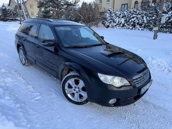 Black Subaru Outback 2008 in Vilnius, with an engine capacity of 2.46 L and mileage of 300 thousand km for 2450 €, photo 1 on AUTOMOTO.COM.LV