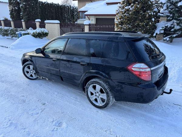 Black Subaru Outback 2008 in Vilnius, with an engine capacity of 2.46 L and mileage of 300 thousand km for 2450 €, photo 8 on AUTOMOTO.COM.LV