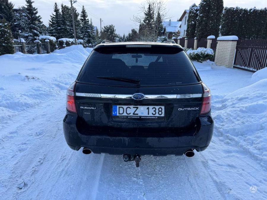 Black Subaru Outback 2008 in Vilnius, with an engine capacity of 2.46 L and mileage of 300 thousand km for 2450 €, photo 9 on AUTOMOTO.COM.LV