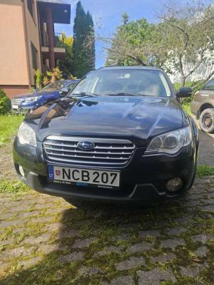 Black Subaru Outback 2008 in Utena, with an engine capacity of 2.46 L and mileage of 212 thousand km for 2750 €, photo 7 on AUTOMOTO.COM.LV