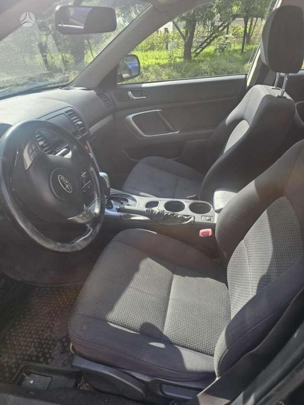 Black Subaru Outback 2008 in Utena, with an engine capacity of 2.46 L and mileage of 212 thousand km for 2750 €, photo 9 on AUTOMOTO.COM.LV