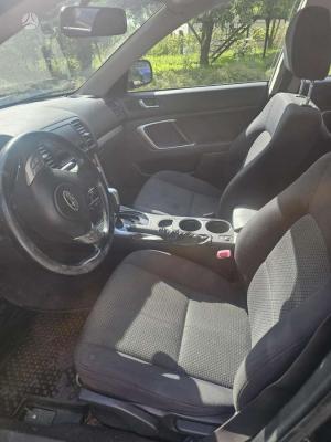 Black Subaru Outback 2008 in Utena, with an engine capacity of 2.46 L and mileage of 212 thousand km for 2750 €, photo 9 on AUTOMOTO.COM.LV