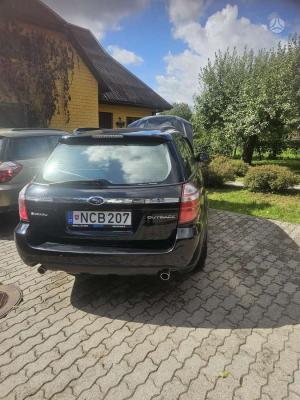 Black Subaru Outback 2008 in Utena, with an engine capacity of 2.46 L and mileage of 212 thousand km for 2750 €, photo 16 on AUTOMOTO.COM.LV