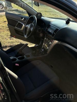 Black Subaru Outback 2009 in Riga, with an engine capacity of 2.00 L and mileage of 288 thousand km for 2500 €, photo 6 on AUTOMOTO.COM.LV