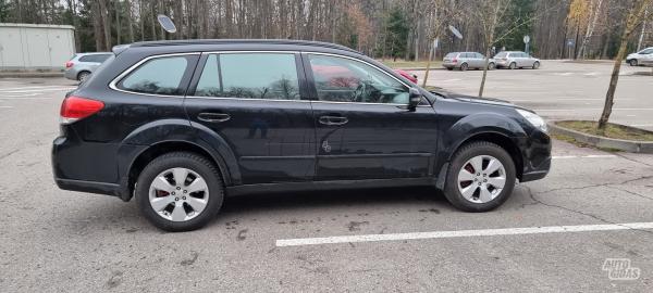 Black Subaru Outback 2010 in Prienai, with an engine capacity of 3.60 L and mileage of 246 thousand km for 9200 €, photo 3 on AUTOMOTO.COM.LV