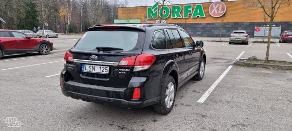 Black Subaru Outback 2010 in Prienai, with an engine capacity of 3.60 L and mileage of 246 thousand km for 9200 €, photo 4 on AUTOMOTO.COM.LV