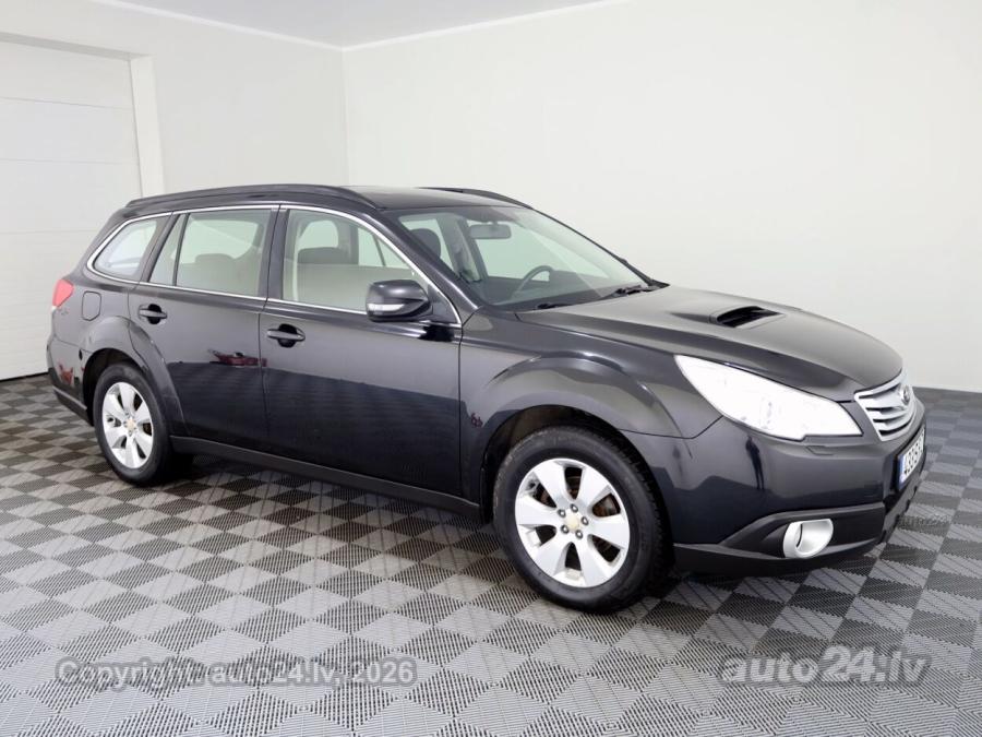 Black Subaru Outback 2010 in Tallinn, with an engine capacity of 2.00 L and mileage of 299 thousand km for 2299 €, photo 1 on AUTOMOTO.COM.LV
