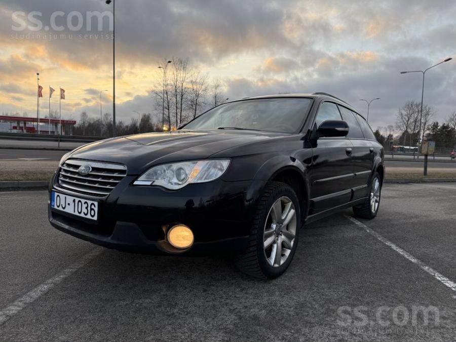 Melns Subaru Outback 2010 Rīga, ar dzinēja tilpumu 2.50 L un nobraukumu 211 tūkst. km par 1750 €, foto 1 vietnē AUTOMOTO.COM.LV