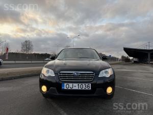 Melns Subaru Outback 2010 Rīga, ar dzinēja tilpumu 2.50 L un nobraukumu 211 tūkst. km par 1750 €, foto 3 vietnē AUTOMOTO.COM.LV