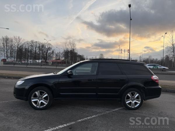 Black Subaru Outback 2010 in Riga, with an engine capacity of 2.50 L and mileage of 211 thousand km for 1750 €, photo 4 on AUTOMOTO.COM.LV