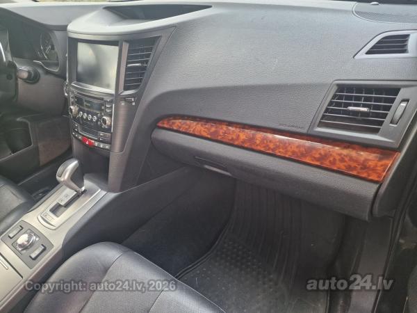 Melns Subaru Outback 2010 Tallina, ar dzinēja tilpumu 3.60 L un nobraukumu 302 tūkst. km par 5100 €, foto 8 vietnē AUTOMOTO.COM.LV