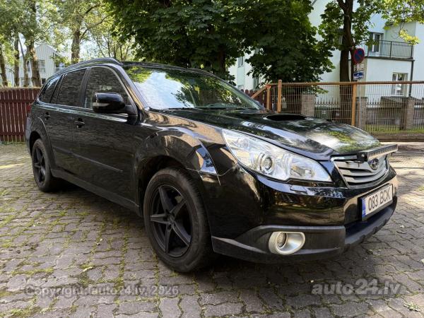 Черный Субару Аутбек 2010 в Таллин, объемом двигателя 2.50 л и пробегом 229 тыс. км за 4999 €, фото 5 на AUTOMOTO.COM.LV