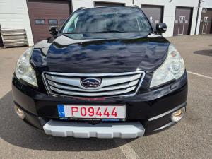 Black Subaru Outback 2010 in Utena, with an engine capacity of 2.46 L and mileage of 201 thousand km for 7950 €, photo 9 on AUTOMOTO.COM.LV