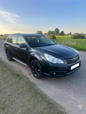 Melns Subaru Outback 2010 Lazdijai, ar dzinēja tilpumu 2.46 L un nobraukumu 279 tūkst. km par 4950 €, foto  vietnē AUTOMOTO.COM.LV