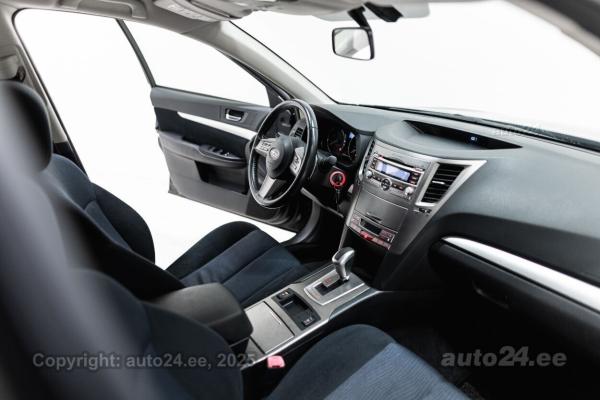 Melns Subaru Outback 2011 Tallina, ar dzinēja tilpumu 2.50 L un nobraukumu 175 tūkst. km par 5999 €, foto 11 vietnē AUTOMOTO.COM.LV