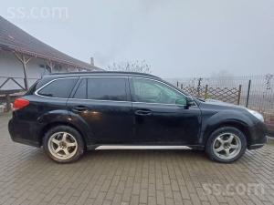 Melns Subaru Outback 2011 Gulbene, ar dzinēja tilpumu 2.00 L un nobraukumu 341 tūkst. km par 5600 €, foto 2 vietnē AUTOMOTO.COM.LV