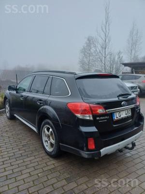 Melns Subaru Outback 2011 Gulbene, ar dzinēja tilpumu 2.00 L un nobraukumu 341 tūkst. km par 5600 €, foto 4 vietnē AUTOMOTO.COM.LV