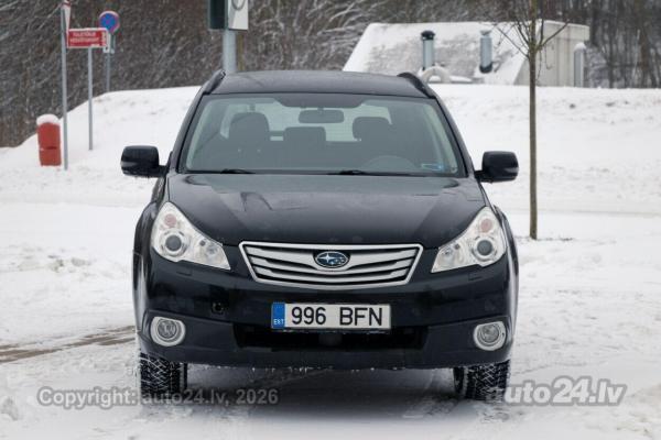 Black Subaru Outback 2011 in Tallinn, with an engine capacity of 2.50 L and mileage of 255 thousand km for 4750 €, photo 2 on AUTOMOTO.COM.LV