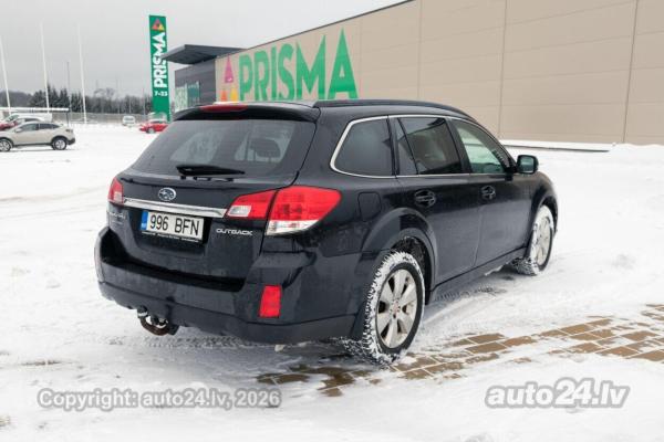 Black Subaru Outback 2011 in Tallinn, with an engine capacity of 2.50 L and mileage of 255 thousand km for 4750 €, photo 8 on AUTOMOTO.COM.LV
