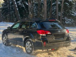 Melns Subaru Outback 2011 Viļņa, ar dzinēja tilpumu 3.60 L un nobraukumu 303 tūkst. km par 5300 €, foto 4 vietnē AUTOMOTO.COM.LV