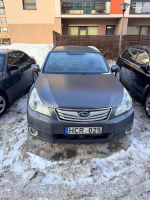 Black Subaru Outback 2011 in Vilnius, with an engine capacity of 2.50 L and mileage of 394 thousand km for 3200 €, photo  on AUTOMOTO.COM.LV