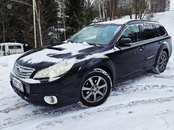 Black Subaru Outback 2011 in Vilnius, with an engine capacity of 2.00 L and mileage of 280 thousand km for 2700 €, photo 1 on AUTOMOTO.COM.LV