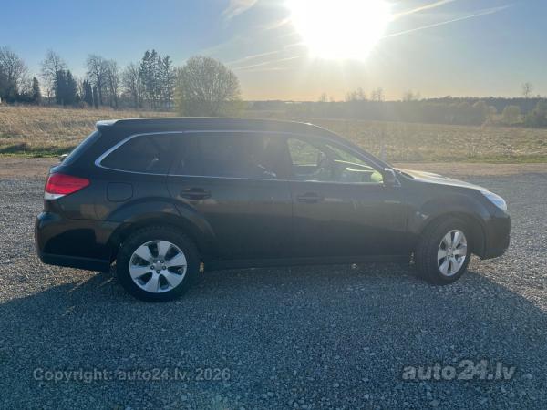 Melns Subaru Outback 2011 Tallina, ar dzinēja tilpumu 2.00 L un nobraukumu 379 tūkst. km par 3290 €, foto 6 vietnē AUTOMOTO.COM.LV