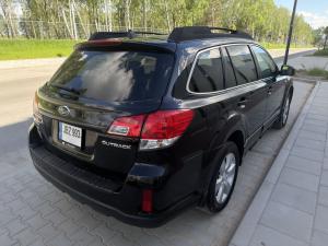 Black Subaru Outback 2011 in Vilnius, with an engine capacity of 2.50 L and mileage of 340 thousand km for 6500 €, photo 5 on AUTOMOTO.COM.LV